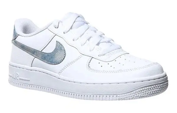 Nike Force 1 Low Top Sneakers