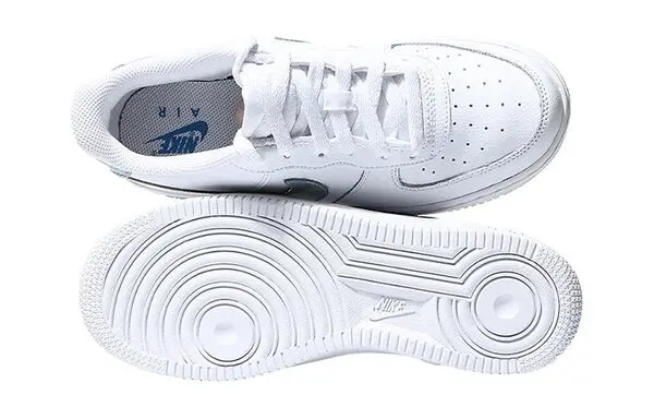 Nike Force 1 Low Top Sneakers