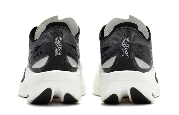 361 DEGREES X Qu!k Foam Flying Flame 2 Athletic Sneakers - White/black