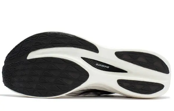 361 DEGREES X Qu!k Foam Flying Flame 2 Athletic Sneakers - White/black
