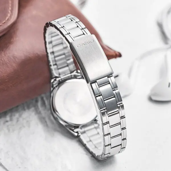 Casio Quartz Analog Watch With Stainless Steel Band - Silver
