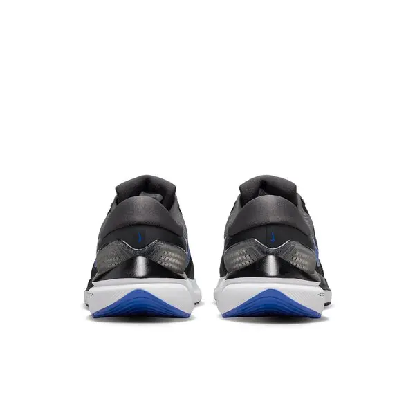 Nike Zoom Vomero 16 Sneakers