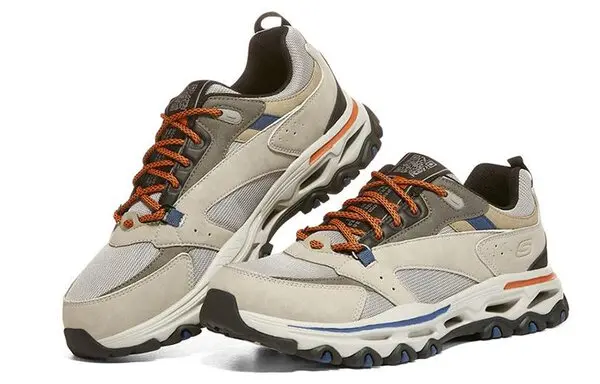 Sketchers Catapult Low Top Sneakers