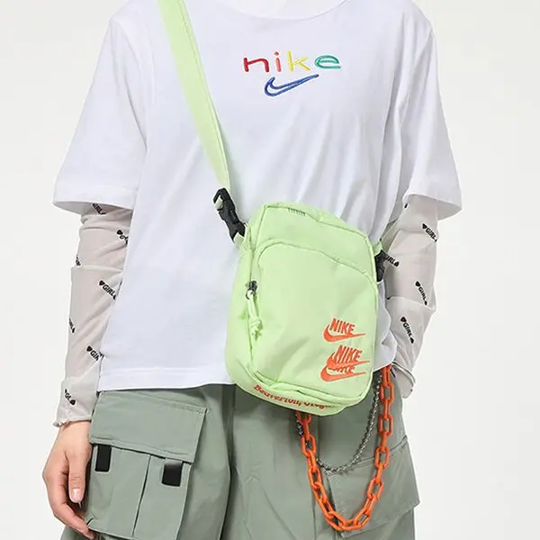 Nike Heritage Embroidered Sling Bag