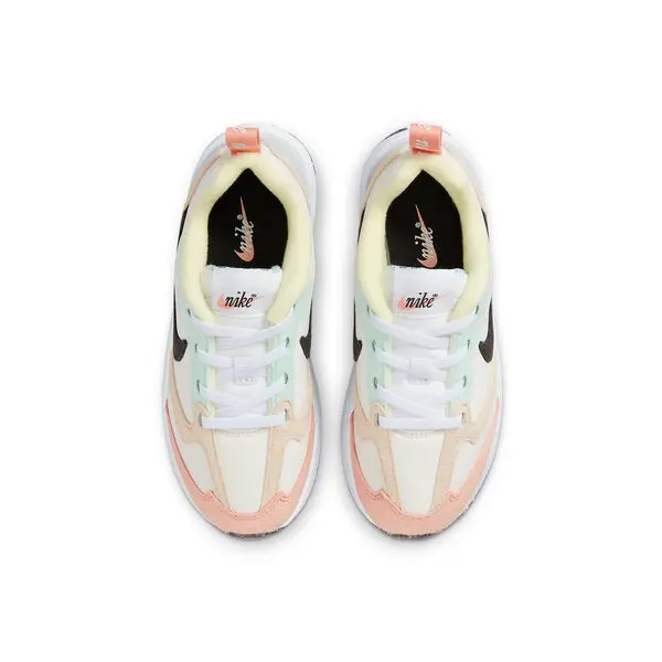 Nike Max Dawn Sneakers