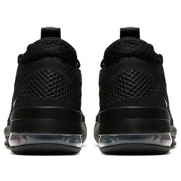 Nike Force Max Low Sneakers