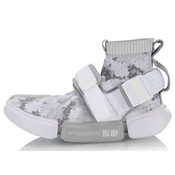 LI-NING Essence 2 Buckle Up Sneakers