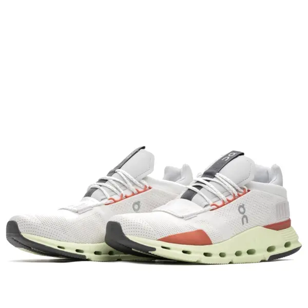 On Cloudnova Sneakers - White/green