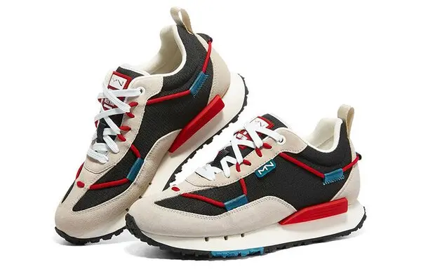 Sketchers Classic Jogger Sneakers