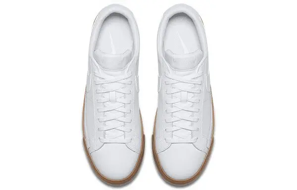 Nike Blazer Low Le Sneakers - White