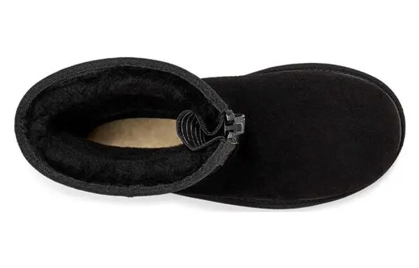 UGG Classic Short Zipper Tape Logo Boot