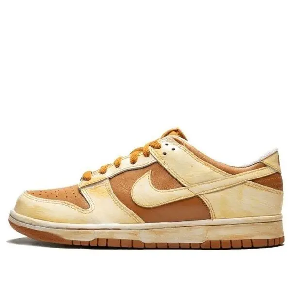 Nike Dunk Low Vintage "dark Curry" Sneakers
