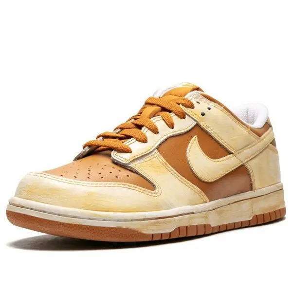 Nike Dunk Low Vintage "dark Curry" Sneakers