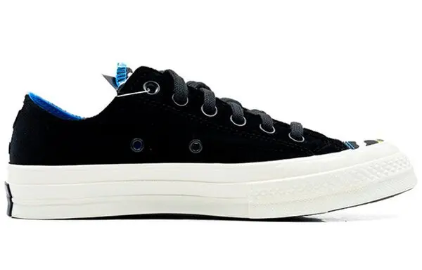 CONVERSE Chuck Taylor All Star Canvas Low Top Sneakers - Black/white