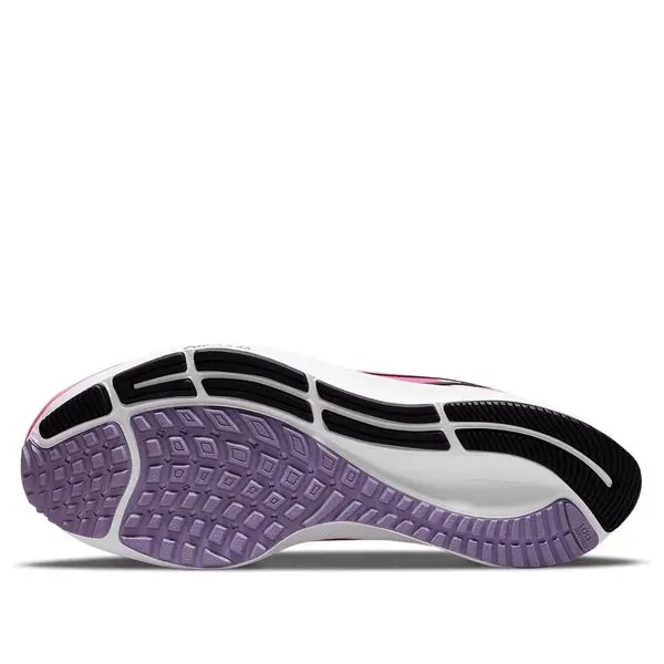 Nike Pegasus 38 Athletic Sneakers