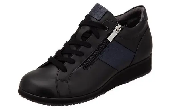 Asics Low Top Zip-up Sneakers