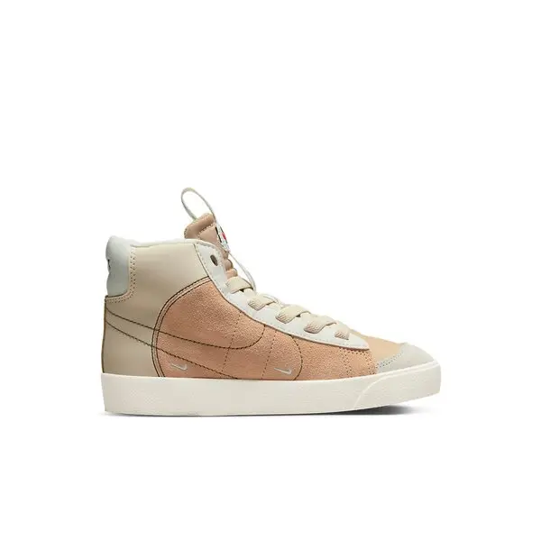 Nike Blazer Mid '77 Se 'dance' Sneakers - Sanddrift/light Silver/phantom