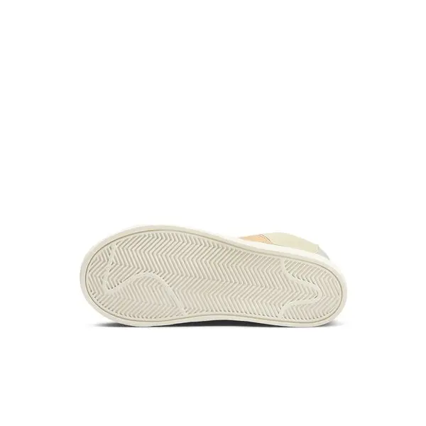Nike Blazer Mid '77 Se 'dance' Sneakers - Sanddrift/light Silver/phantom