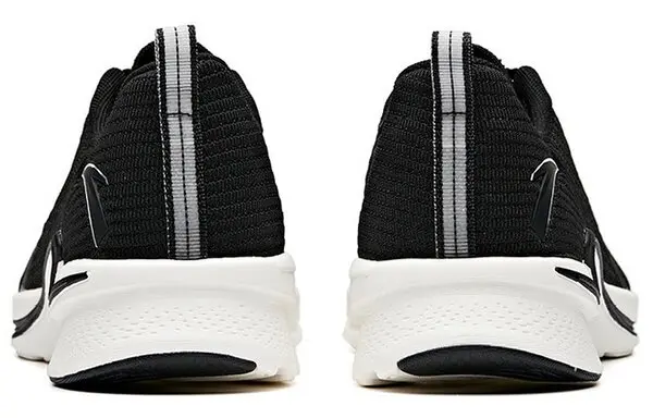 ANTA Hydrogen Running 2 Low Top Sneakers