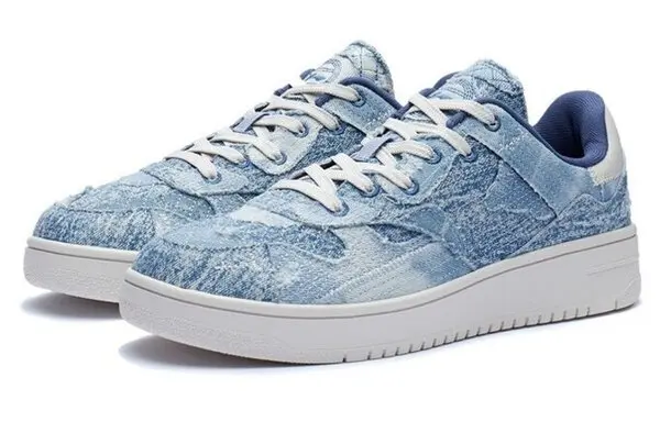 LI-NING Classic Leisure Low Top Sneakers