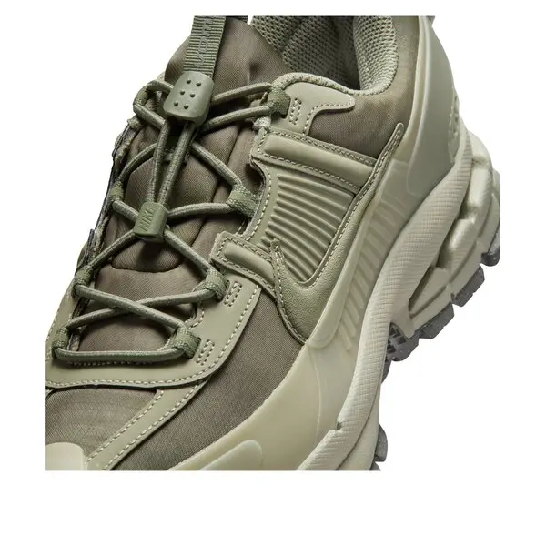 Nike Zoom Vomero 5 Roam Sneakers - Silver/sage