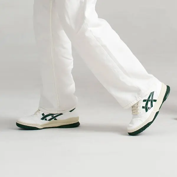 Asics Gel-spotlyte Low Top Sneakers - Cream/grey