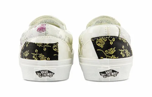 VANS Classic Slip-on Patchwork Sneakers - Black/white