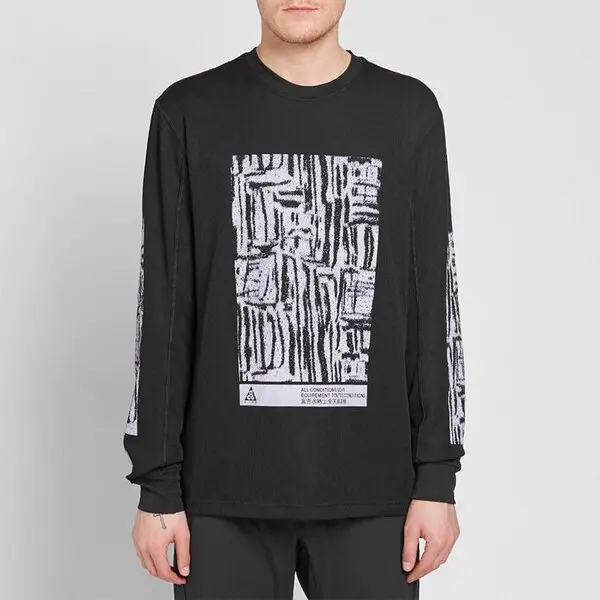 Nike Waffle Long Sleeve Shirt With Graphic Print