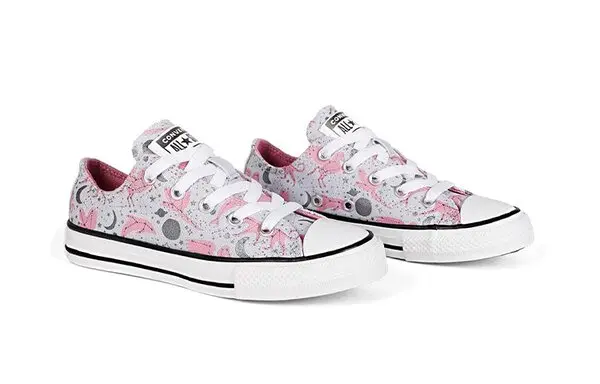 CONVERSE Chuck Taylor All Star Low Top Sneakers