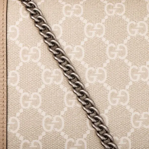 Gucci Dionysus Gg Mini Chain Wallet - Beige