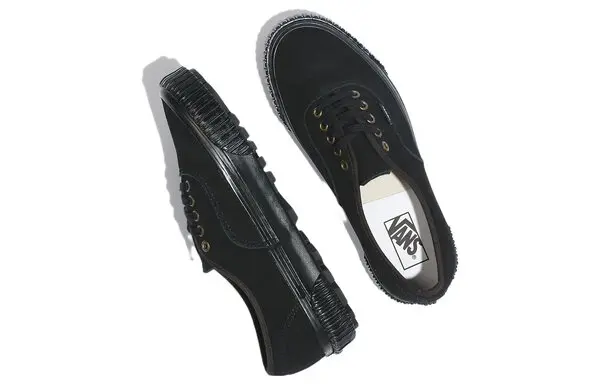 VANS Authentic 44 Lug Dx Anaheim Factory Low Top Sneakers - Black