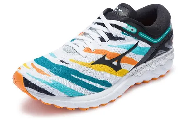 Mizuno Skyrise Athletic Sneakers