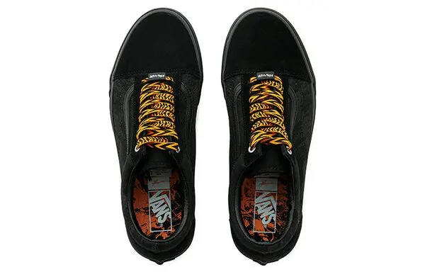 VANS Huatunan X Old Skool Low-top Sneakers - Black