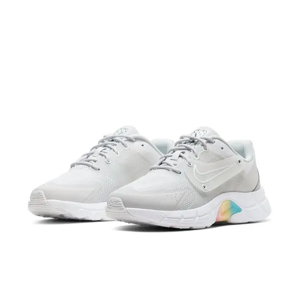 Nike Alphina 5000 Sneakers
