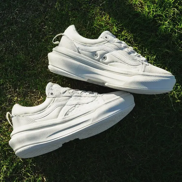 VANS Old Skool Overt Plus Cc Sneakers - White