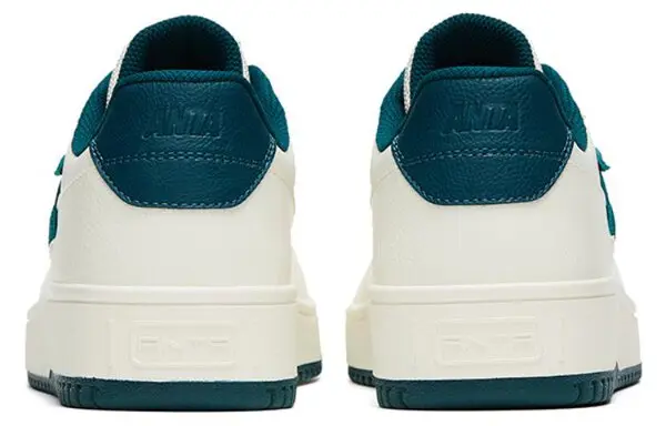 ANTA Life Series Sneakers