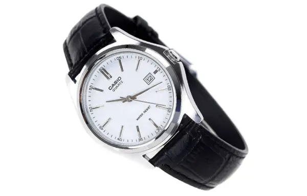 Casio Quartz Analog Watch With Leather Strap