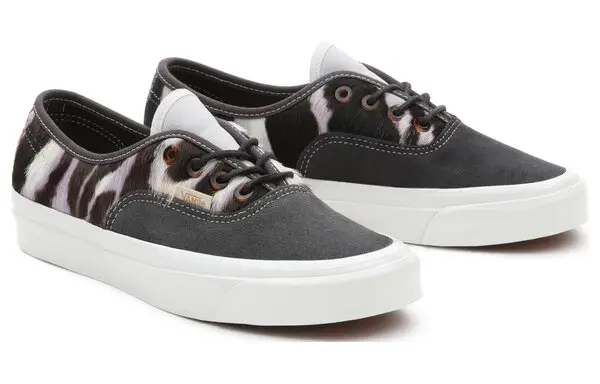 VANS Authentic 44 Dx Low Top Sneakers