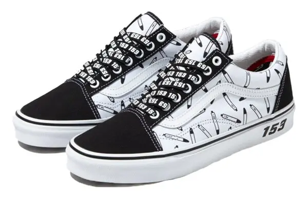 VANS Old Skool Low Top Sneakers