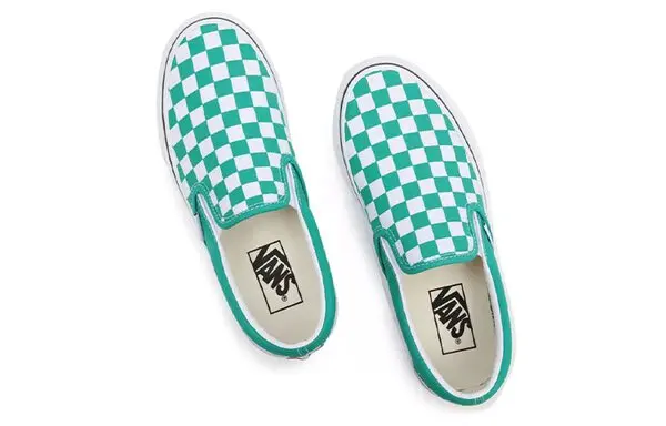 VANS Classic Slip-on Sneakers - Green/white
