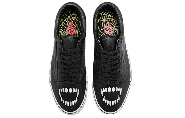 VANS Skate Shoes - Black/white