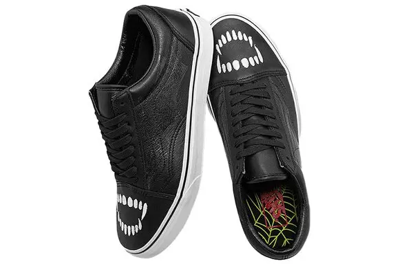 VANS Skate Shoes - Black/white