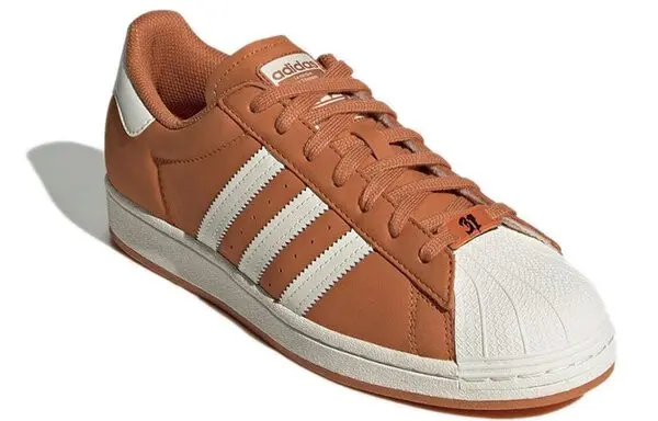 Adidas Superstar Sneakers - Brown/white