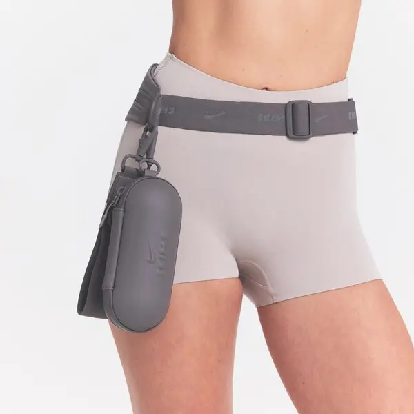 SKIMS Hardshell Glasses Case | Grey | Nike Accessories - Armor