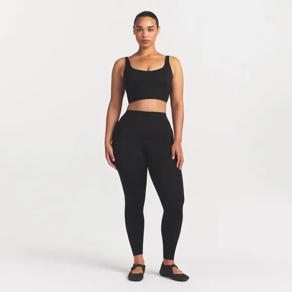 SKIMS Corset 26" Legging | Black | | Nike Matte