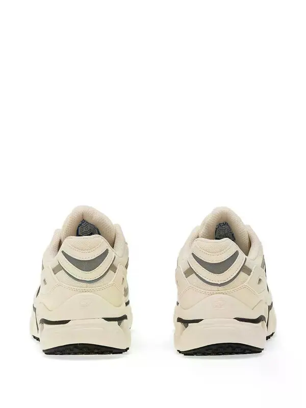 KARHU Super Fulcrum Panelled Lace-up Sneakers