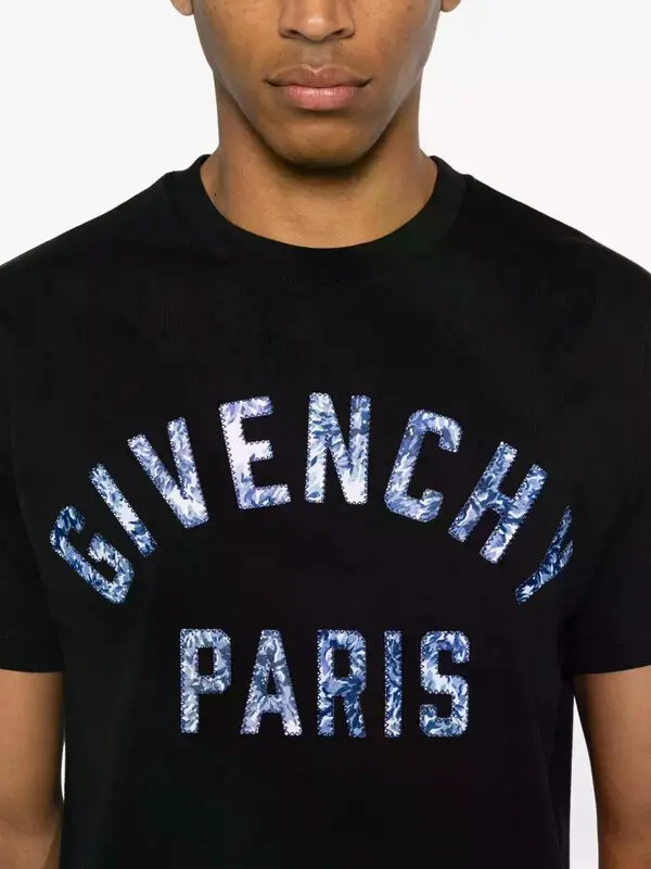Givenchy Logo-appliqué T-shirt