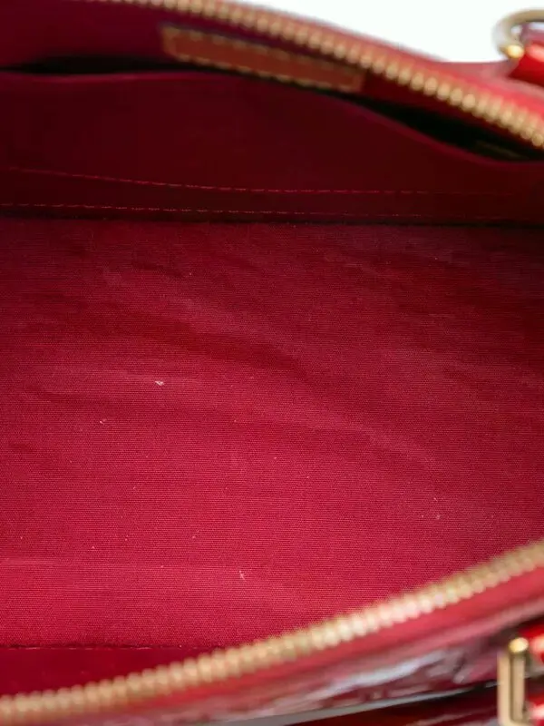LOUIS VUITTON Monogram Vernis Alma Bb Satchel - Red