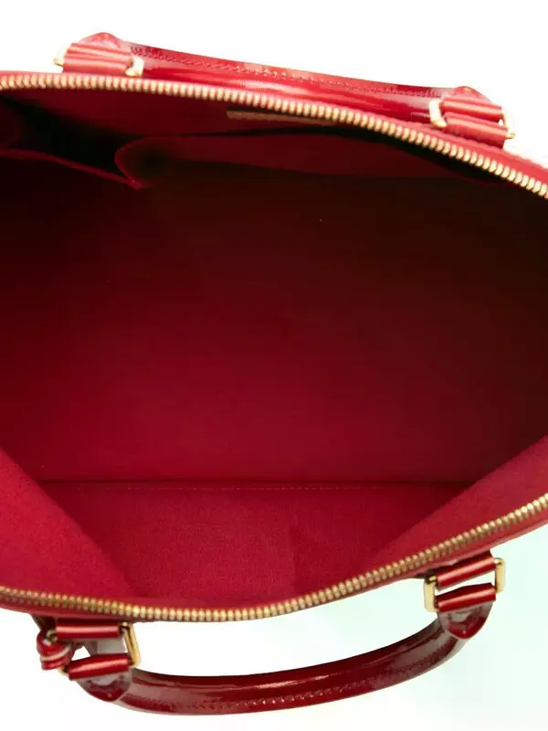 LOUIS VUITTON Monogram Vernis Alma Gm Handbag - Red