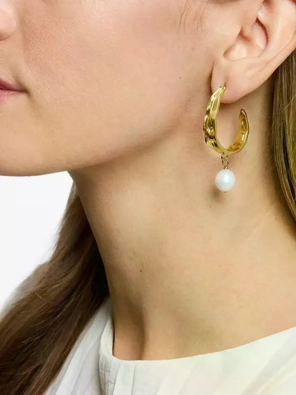 OTTOMAN HANDS Judy Pearl Hoop Earrings